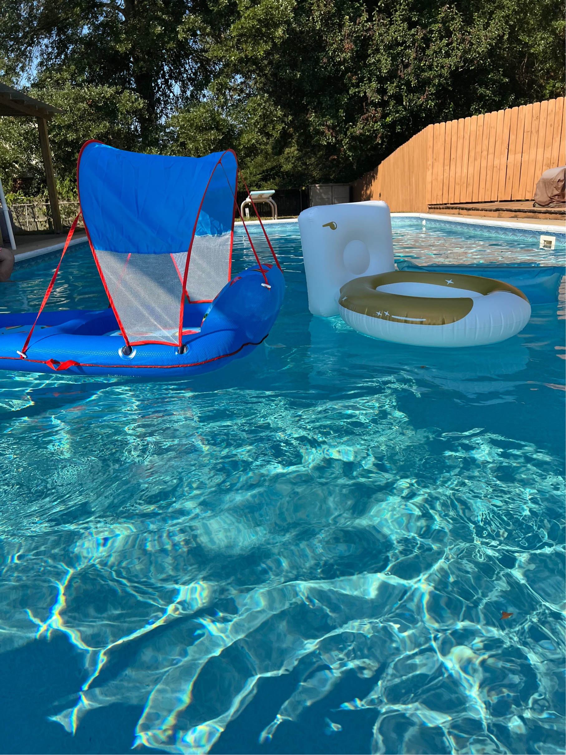 The water FINALLY cooled off enough to swim before dark!🥵🙌🏼🏊🏼‍♀️🌊⛱️🥃🍹